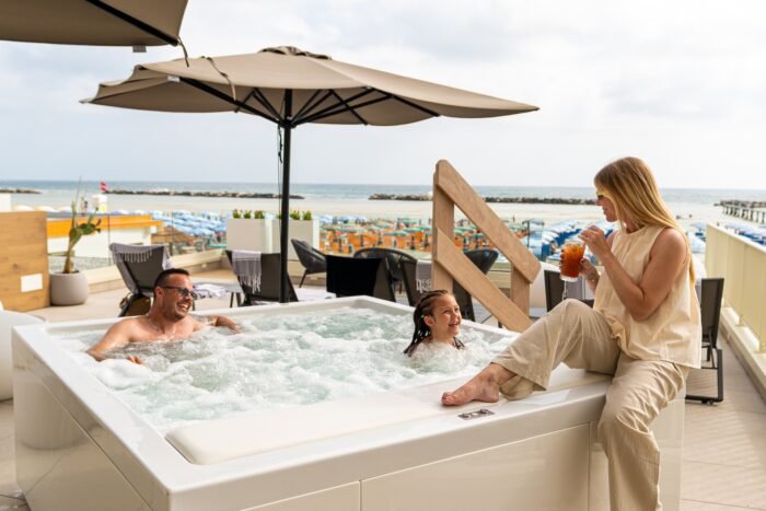 Hotel sul mare a Cesenatico | miomar Beach Hotel